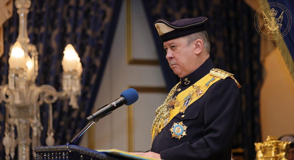'Beta akan buru semua orang yang korup' - Sultan Ibrahim titah SPRM ...