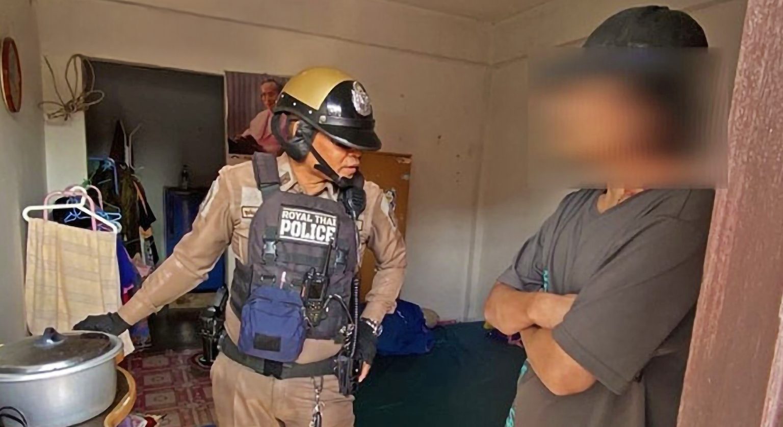 Anak tikam bapa tiri ketika bergaduh mengenai cara memasak telur goreng ...