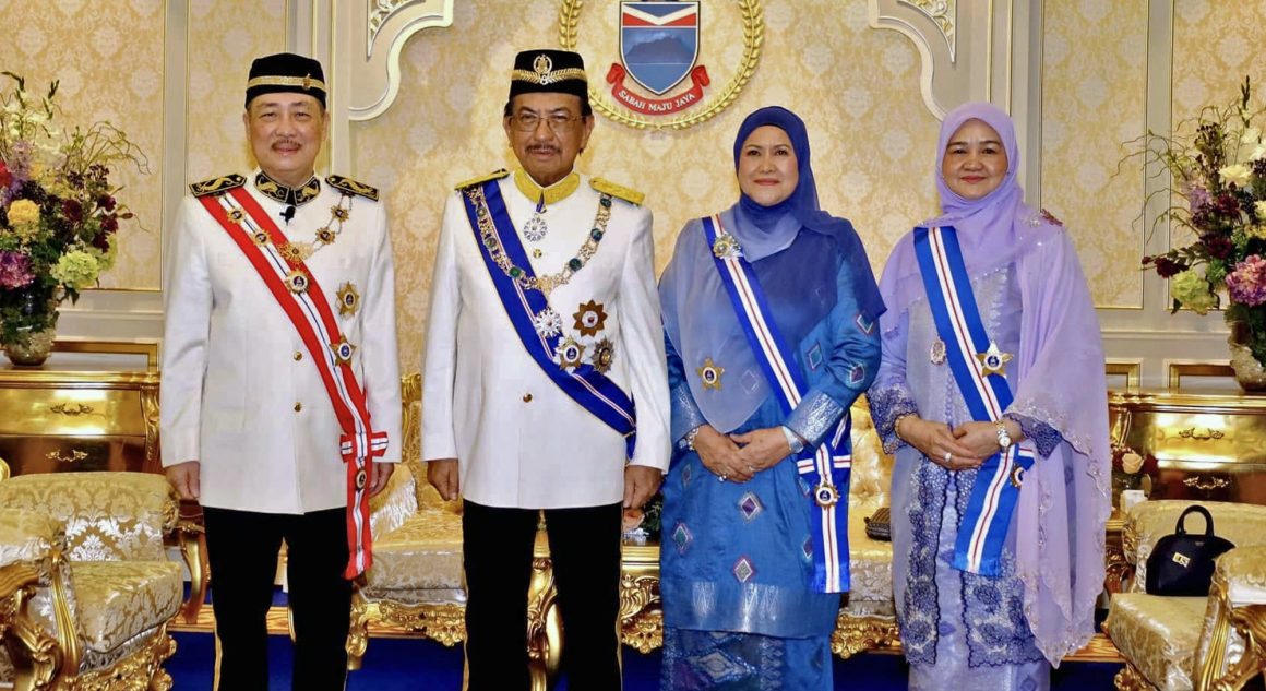 Tun Musa Aman lafaz sumpah sebagai Yang di-Pertua Negeri Sabah ke-11 ...