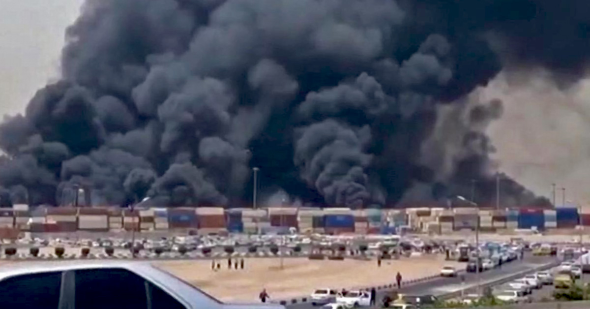 4 maut, ratusan cedera dalam letupan besar di pelabuhan Iran | The Reporter