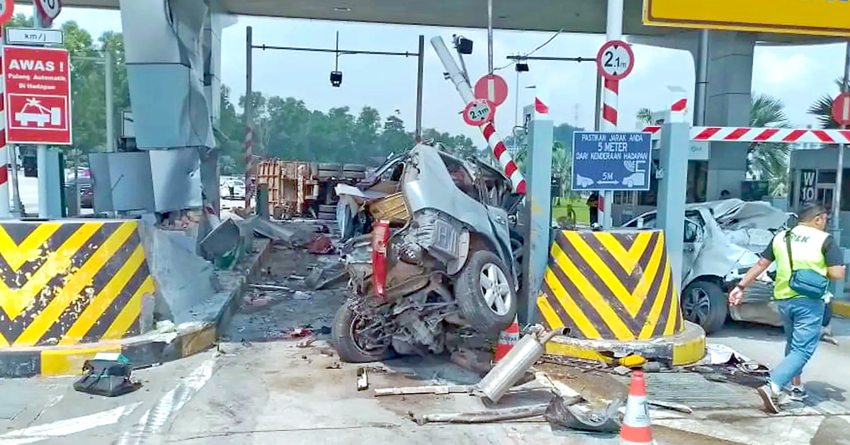 Bayi 1 tahun maut dalam kemalangan 4 kenderaan di Plaza Tol Bukit ...