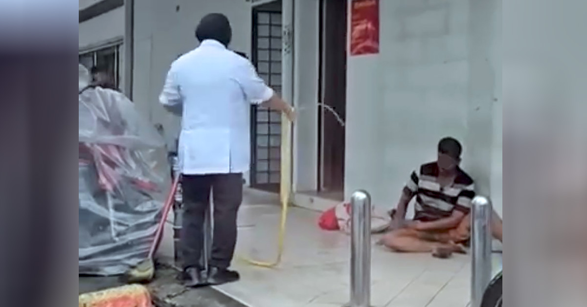 Wanita dakwa gelandangan berak & kencing merata sebelum disiram air ...